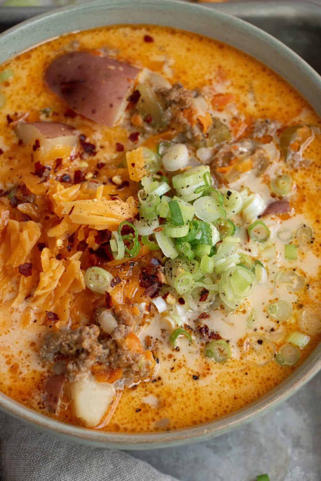 Easy Instant Pot Cheeseburger Soup